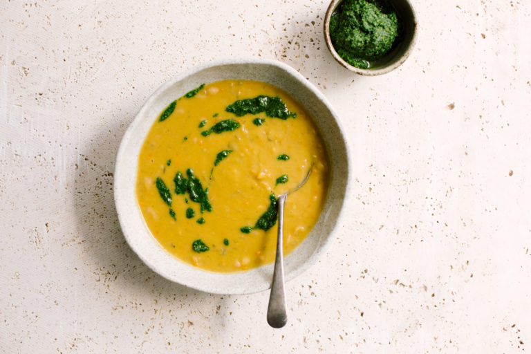 White bean soup with kale + pumpkin seed pesto – My Darling Lemon Thyme